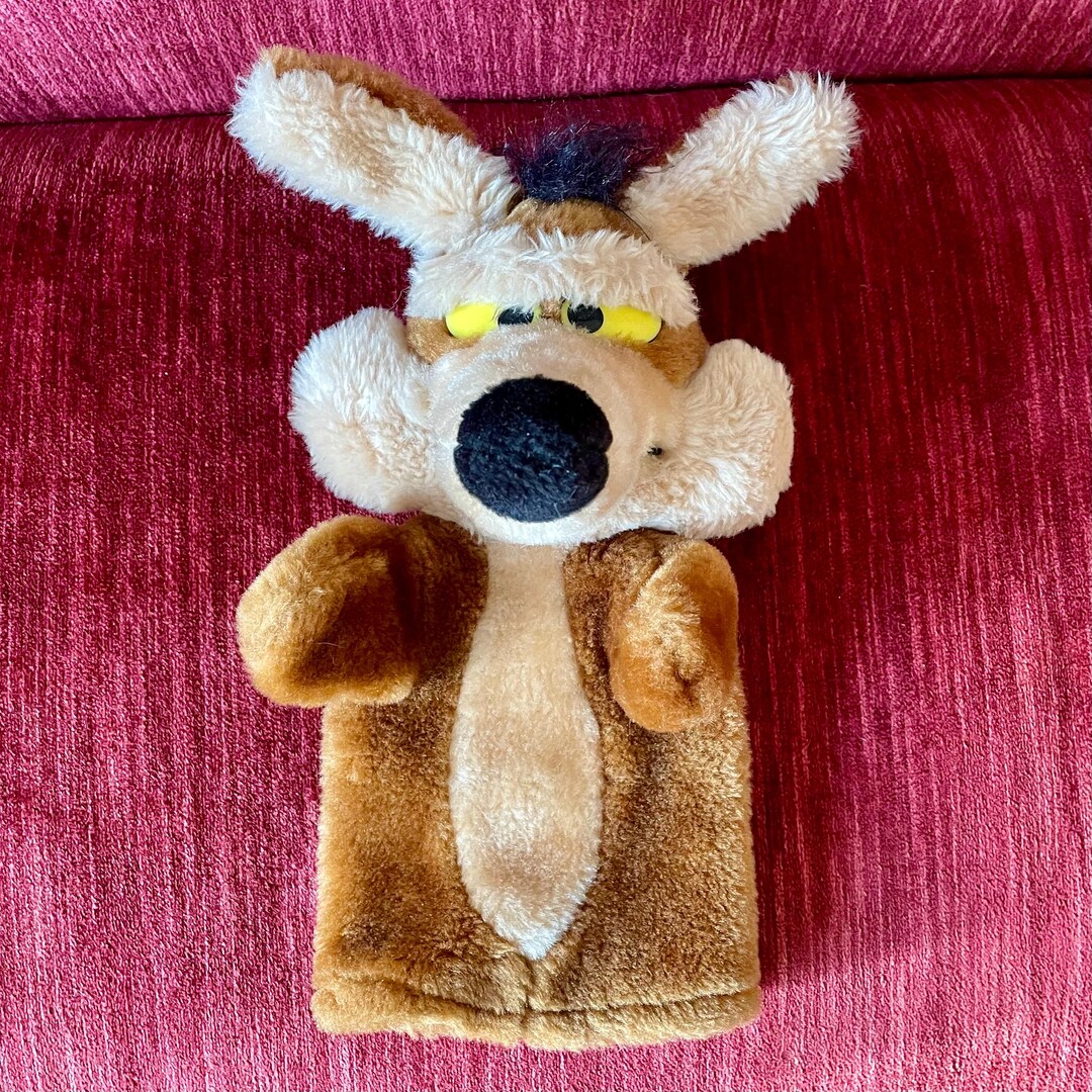 Vintage Wile E. Coyote Hand Puppet - 1990s Cartoon Collectible - 1991 ...