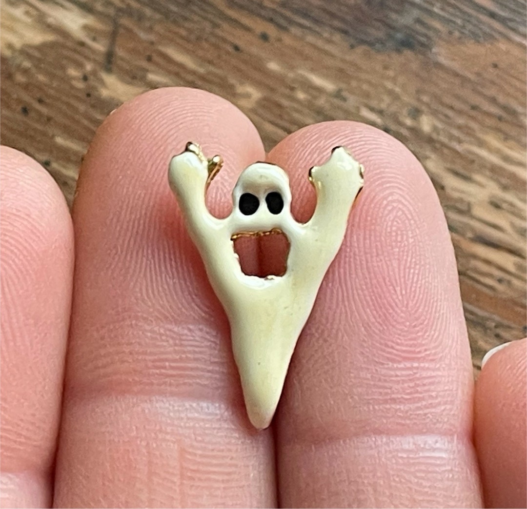 Vintage Tiny Ghost Enamel Pin - Scary Ghost Pin - Halloween Lapel Pin ...