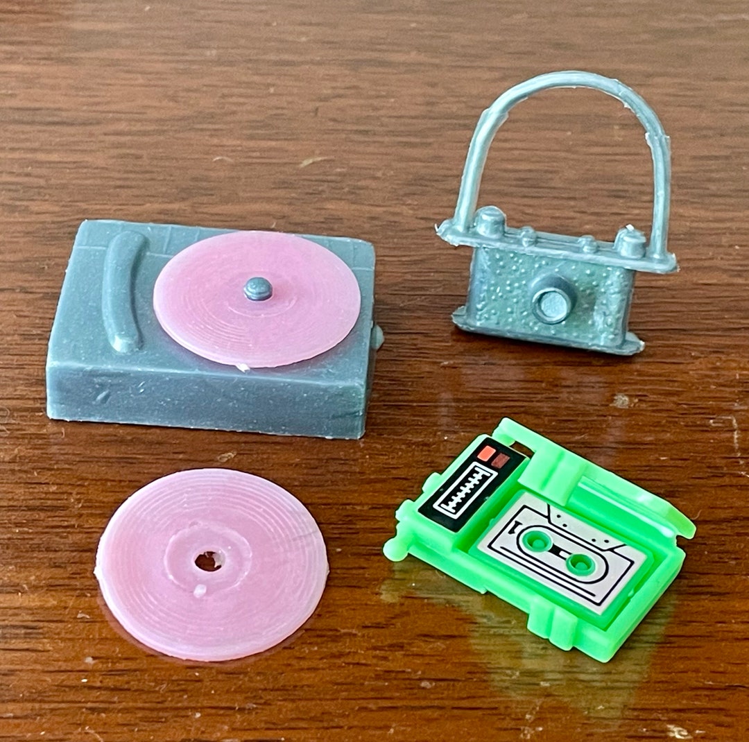 Vintage Barbie Accessory Lot - Barbie Record Player, Walkman With ...