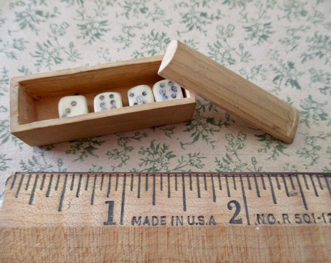 Antique 1920s Miniature Mah Jongg Bone Dice in a Bamboo Box - Set of 4 ...