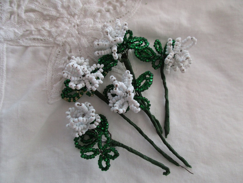 5 Stems of French Beaded White Flowers and Leaves on Wire | Etsy
