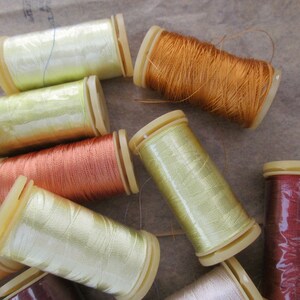 Rayon Thread: 32 Spools, Used and New, 40 Wt, Snap - Etsy