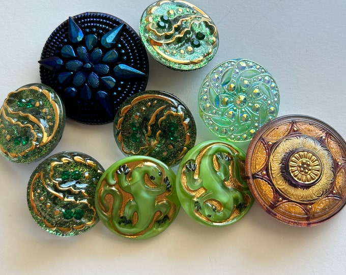 9 Pressed Glass Buttons 20mm to 35mm Focal Buttons Assorted Colors ...
