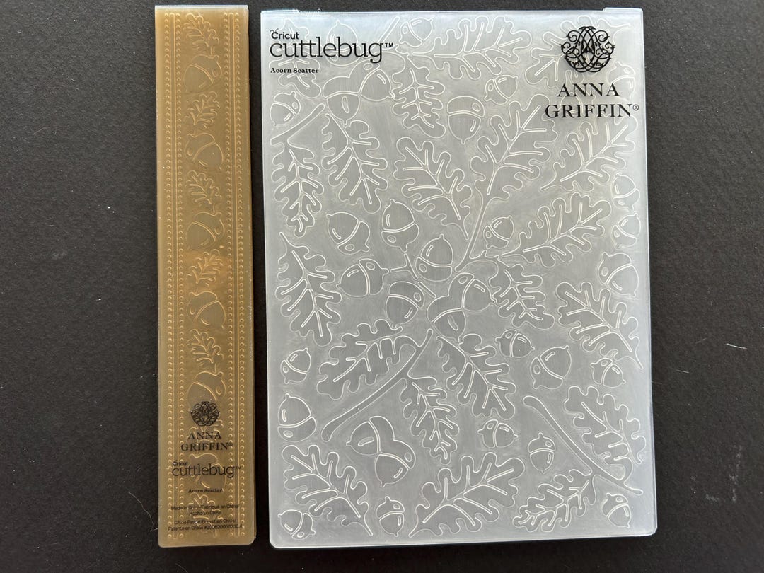 Anna Griffin Embossing Folder - Acorn Scatter 5 X 7 Folder With Border ...