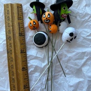 7 Handmade Halloween Head Picks - Hand Painted Spun Cotton Witches ...