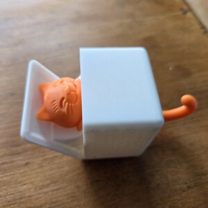 Keep Your Keys Safe & Cute! Cat Key Hook, Pop-up Design, Choose Your ...
