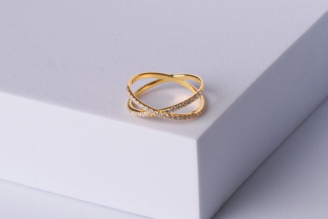 Pave Diamond Cut Moisssanaite Intertwined Ring: Solid Gold Promise Ring ...