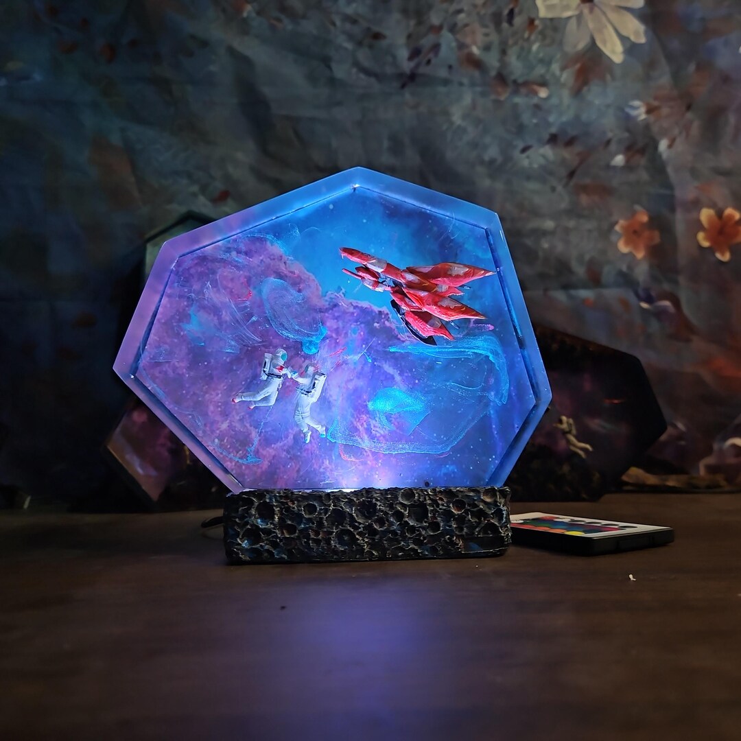 Ragnarok Final Fantasy VIII & Astronauts Galaxy Epoxy Resin Lamp, Night ...
