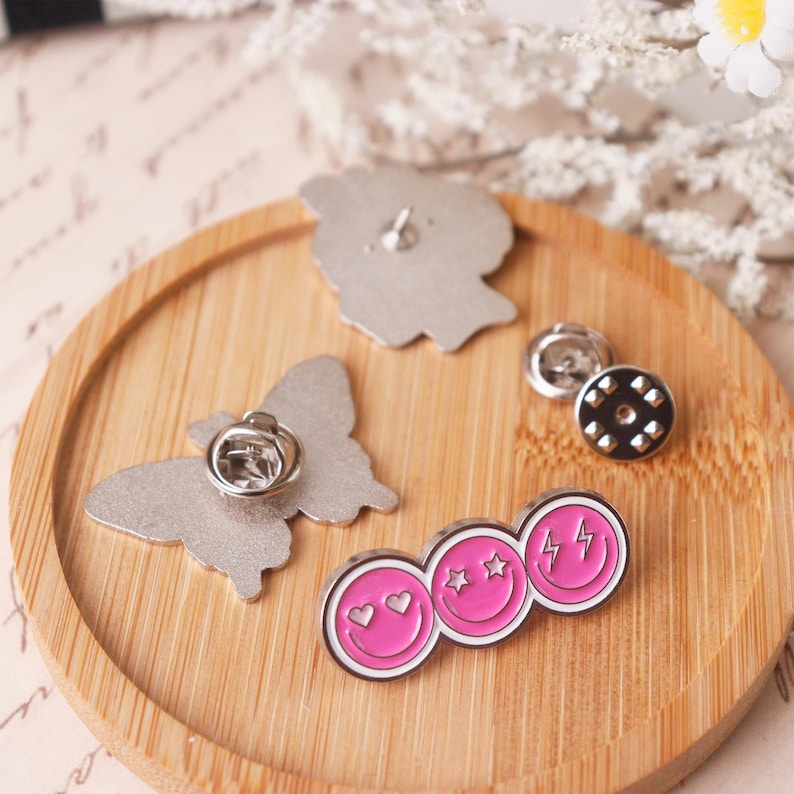 Pink Girl Pin Badge,cool Fashion Brooch,cute Badges for Backpacks ...