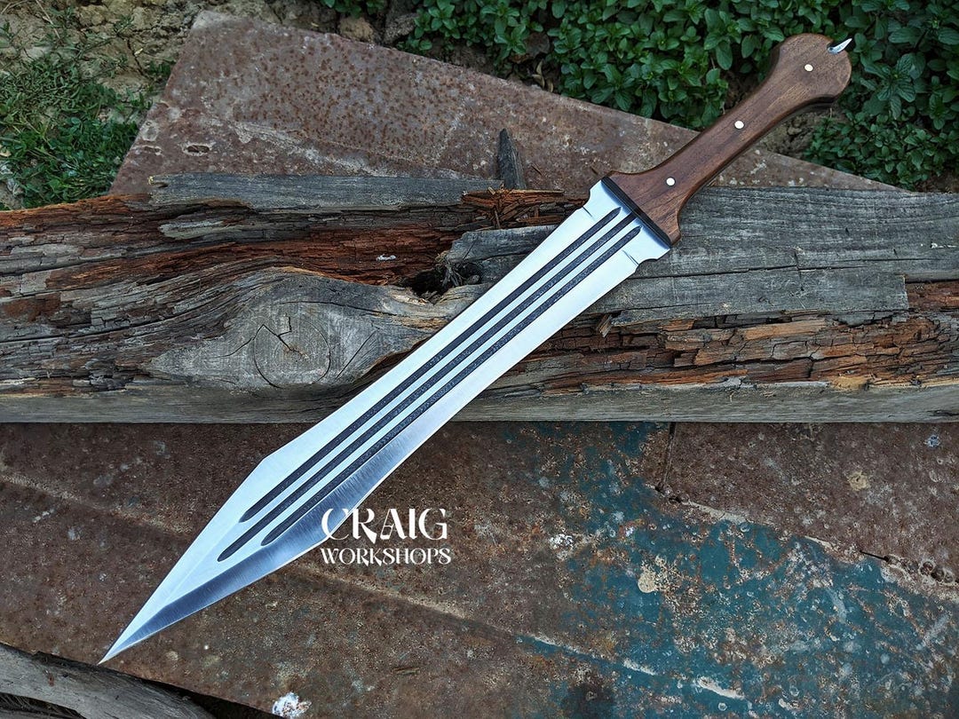 Historical Roman Gladius Custom Made 6150 Carbon Steel Full Tang Fixed ...