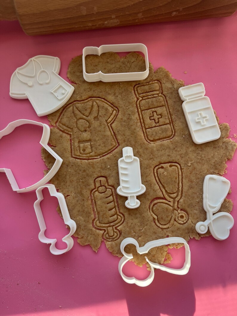 Medical cookie cutter set, Nurse Doctor Hospital biscuit cutters ...