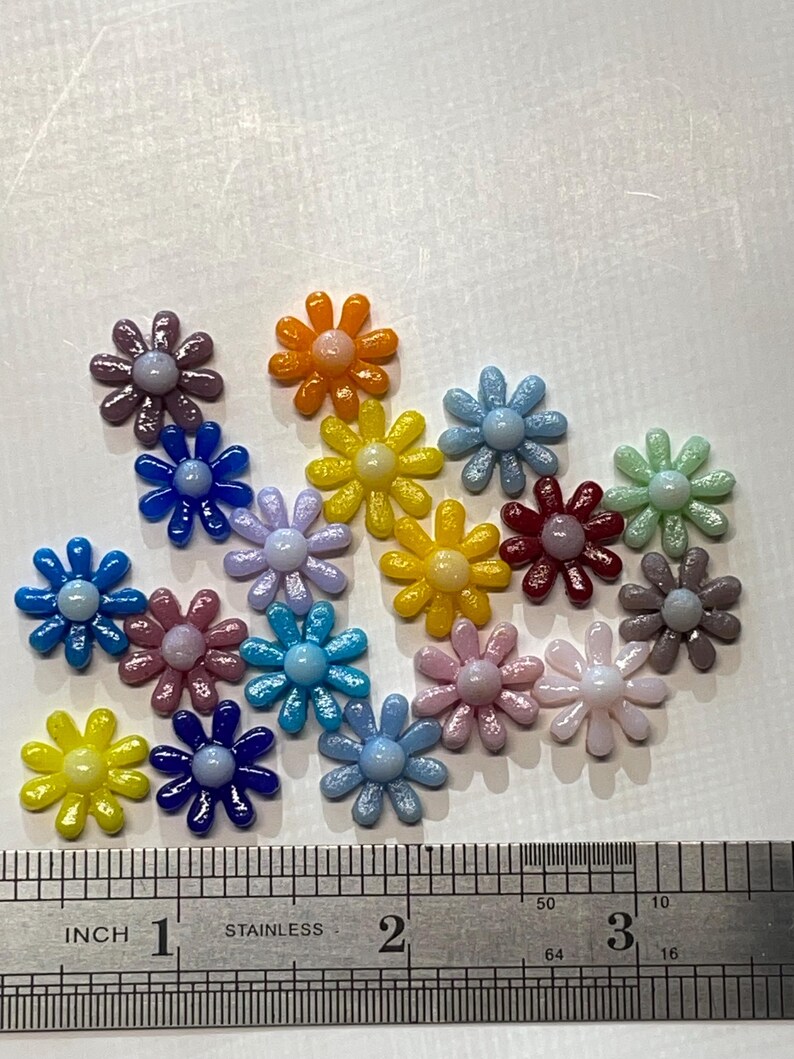 90 COE Freeze and Fuse 5/8" Daisy Glass Flower Embellishment Art Supply ...