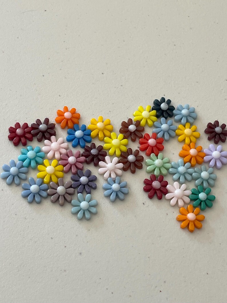 90 COE Freeze and Fuse 5/8" Daisy Glass Flower Embellishment Art Supply ...