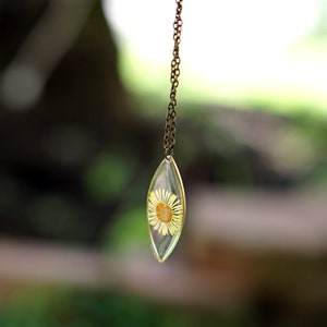 Yellow Daisy Pendant Necklace, Real Daisy, Botanical Jewelry, Yellow ...