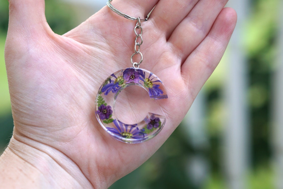 Resin Flower Letter Keychains Botanical Keychain Resin | Etsy