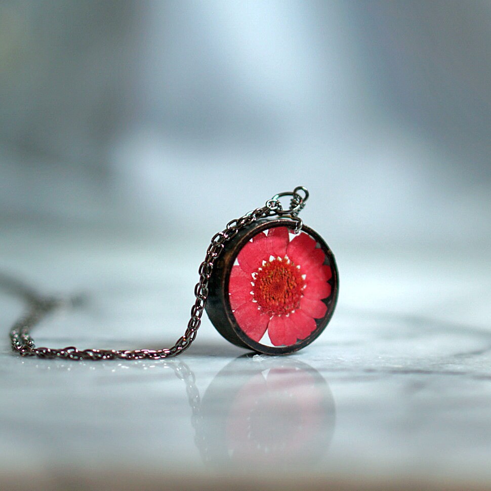 Red Daisy Necklace Real Flower Necklace Red Chrysanthemum | Etsy