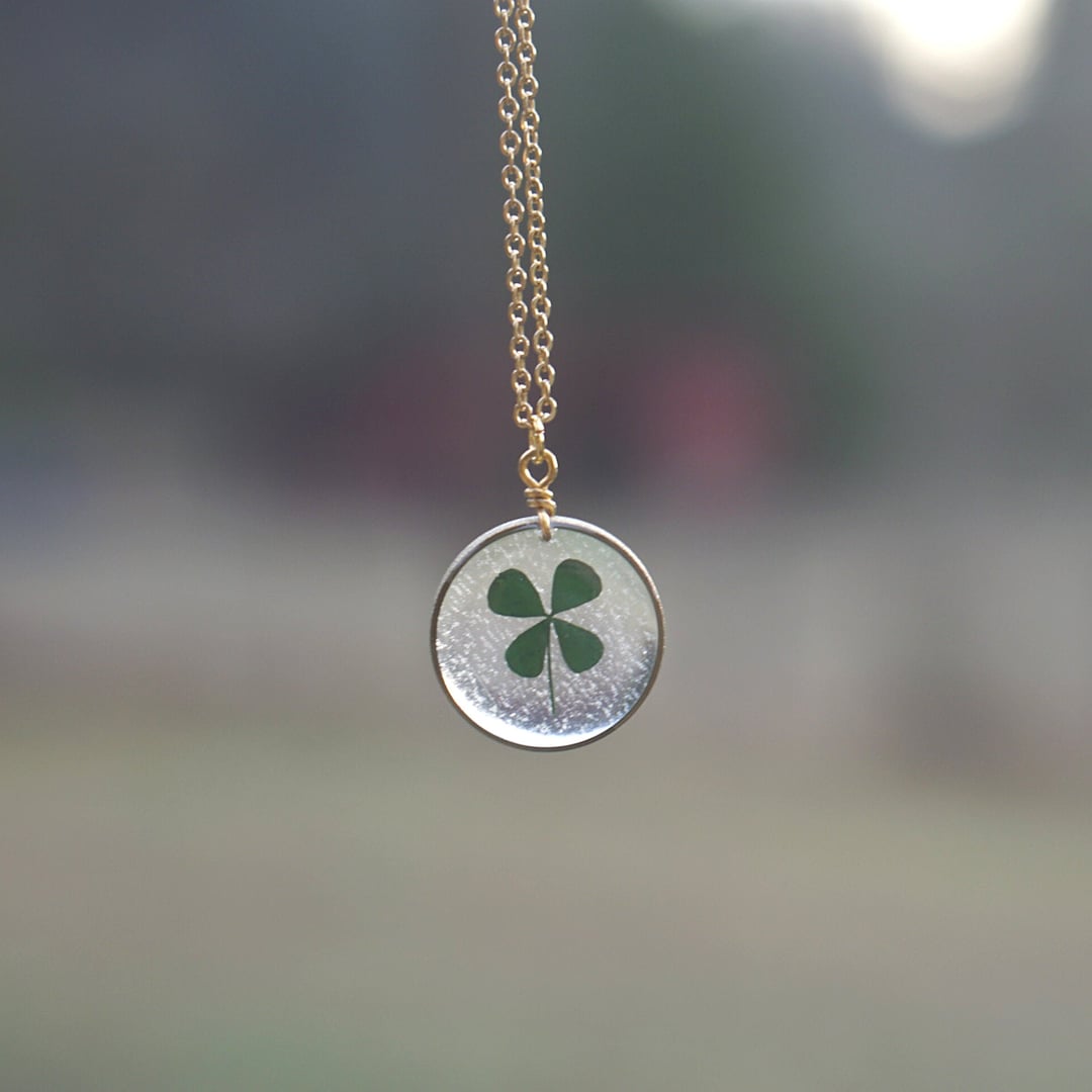 Real Four Leaf Clover Gold Circle Setting Necklace, Pressed Four Leaf ...