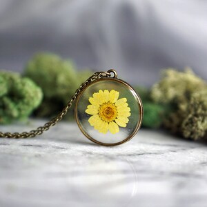 Yellow Daisy Necklace, Real Flower Necklace, Yellow Chrysanthemum ...