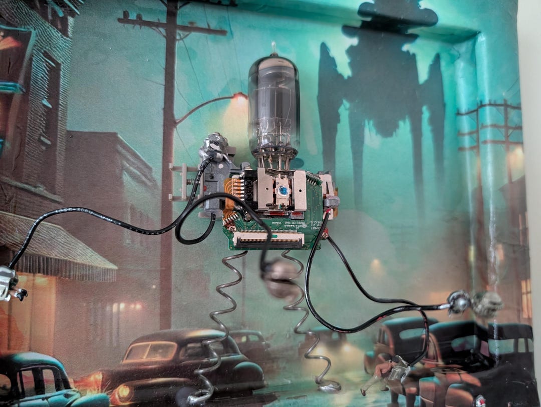 Upcycled Robot Diorama, War of the Worlds Art, Sci-fi Assemblage - Etsy