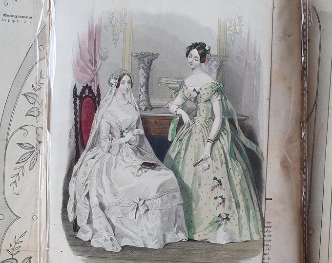 French Book Page Pack From Many Different Books in All Sizes and ...