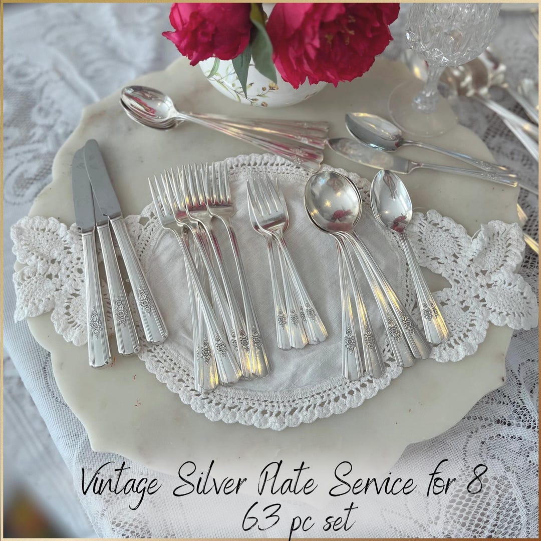 Vintage 1940 Desire WM Rogers-silver Plate Flatware Set, Service for 8 ...