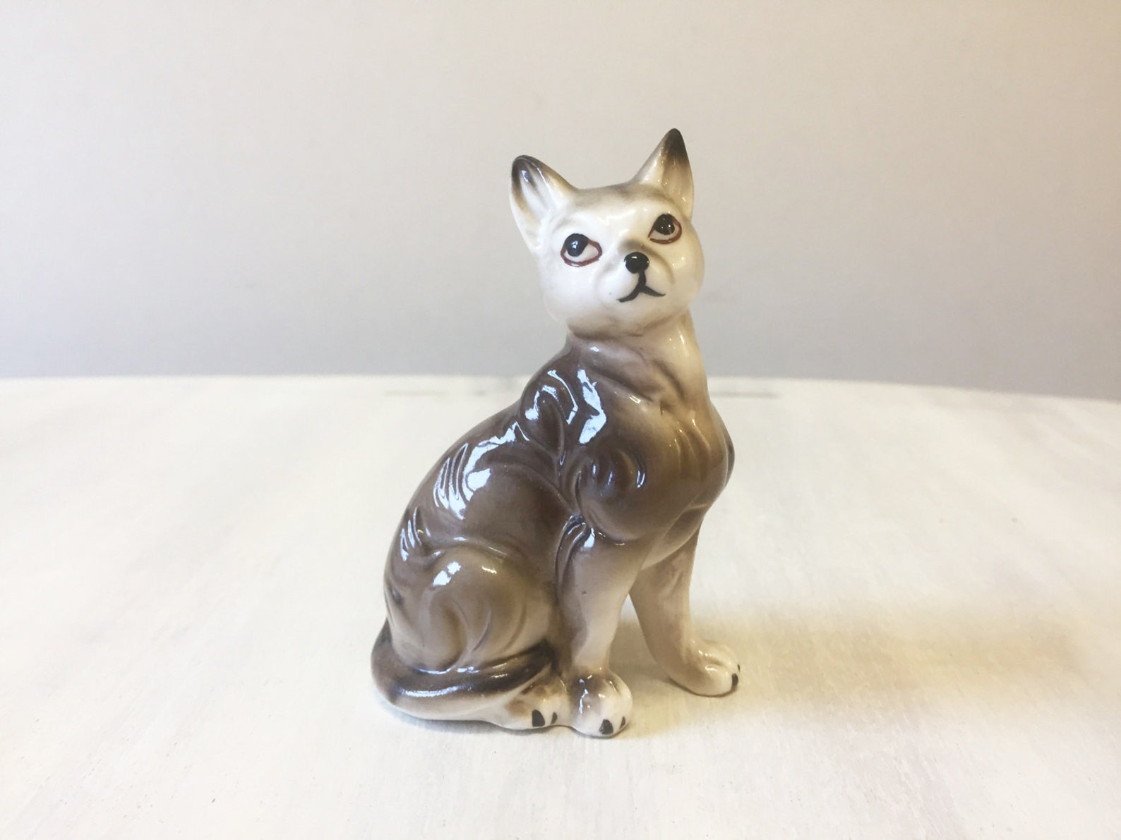 Vintage Bone China Cat Figurine - Grey and White Taiwan Ceramic - Etsy UK