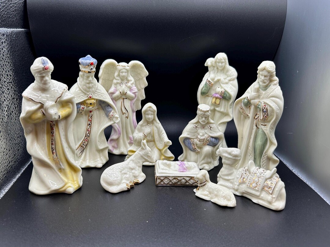White Porcelain Full Nativity W/ Gold Accent - Vintage Christian ...
