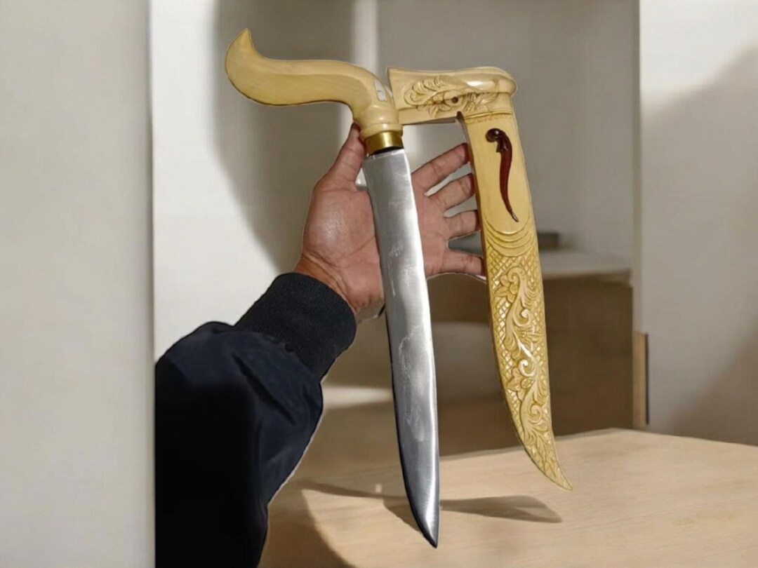 Aceh Knife Carving From Indonesia Dagger - Etsy