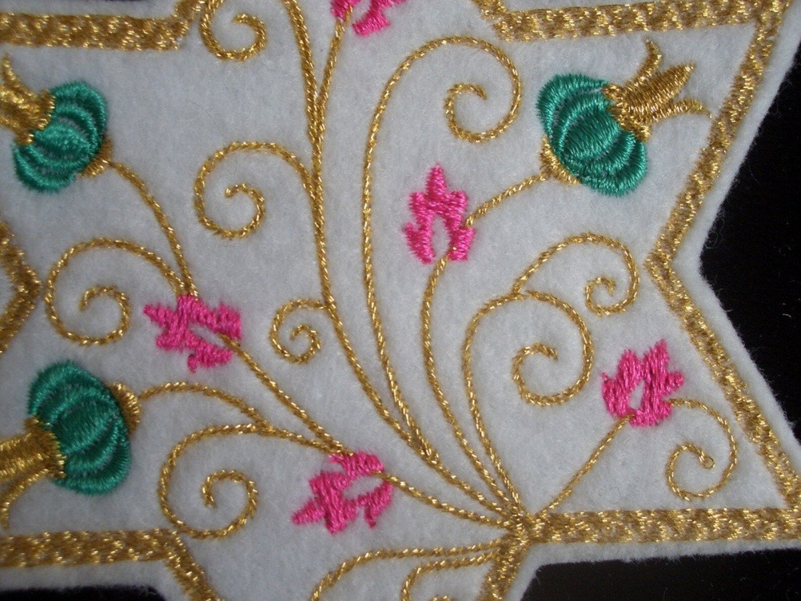 Elegant embroidered Gold jewish star iron on patch | Etsy