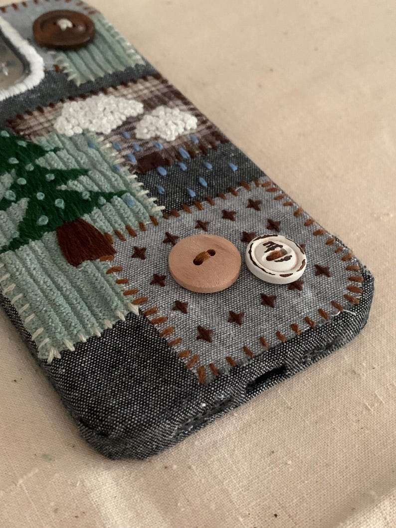 Handmade Embroidered Kit for Phone Case, Retro Green Patchwork Art ...