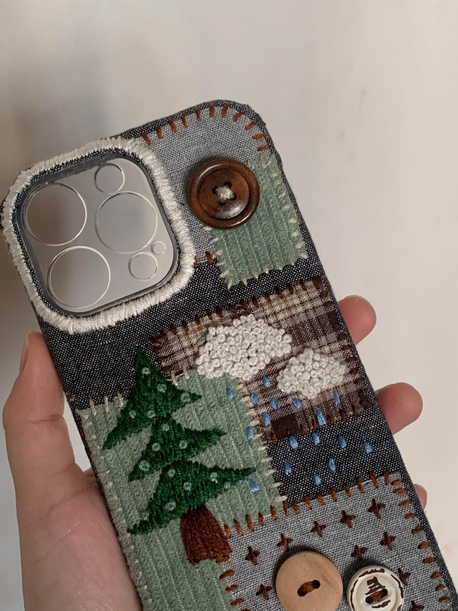 Handmade Embroidered Kit for Phone Case, Retro Green Patchwork Art ...