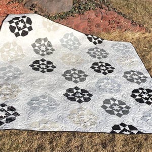 Andromeda - PDF Quilt Pattern - Fat Quarter Friendly in 5 Size Options ...