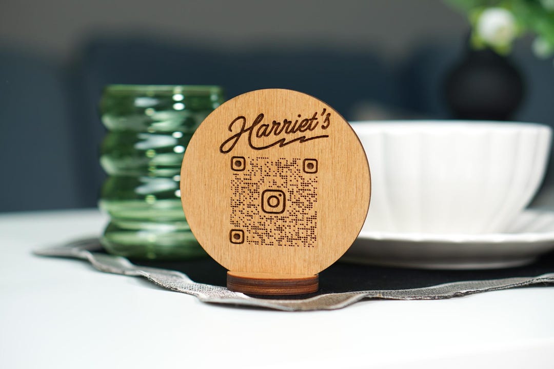 Letrero de menú con código QR de madera personalizado - Etsy España