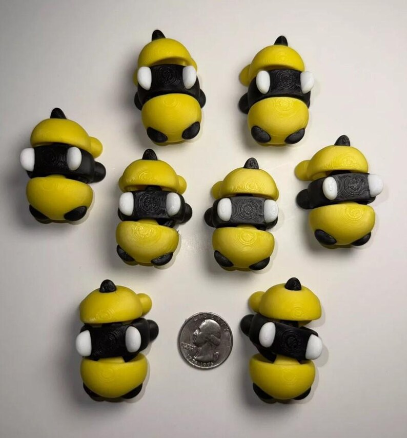 3D Printed Bumblebee Cute Mini Articulated Animal Collectible Toy Gift ...