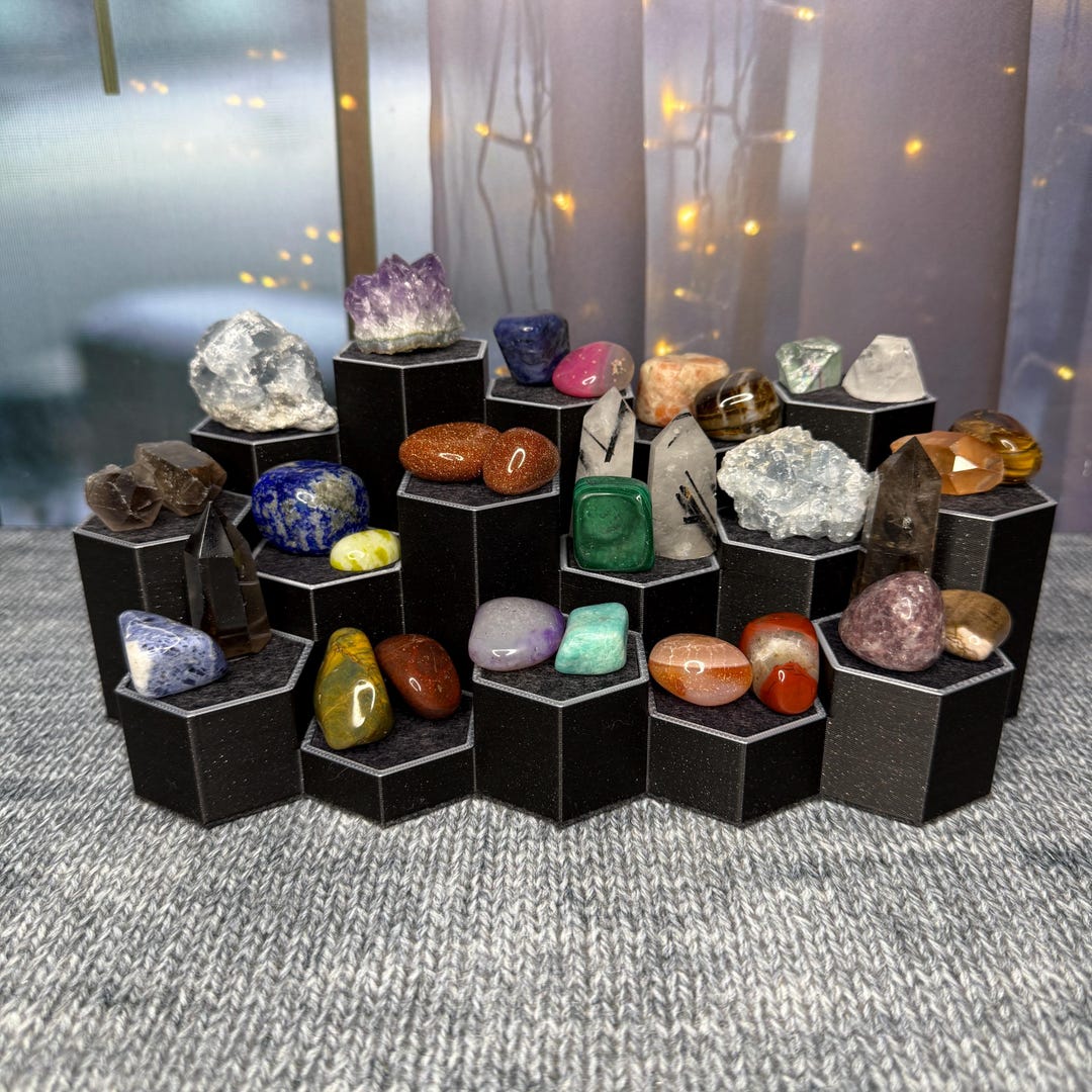 Customizable Crystal Display Stand: 16 Medium Hexagon Pedestals for ...