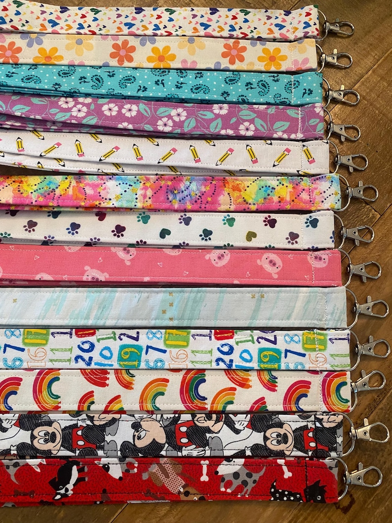 Break Away Lanyard - Etsy