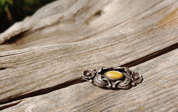 Antique Navajo Yellow Mother of Pearl and Sterling Si… - Gem