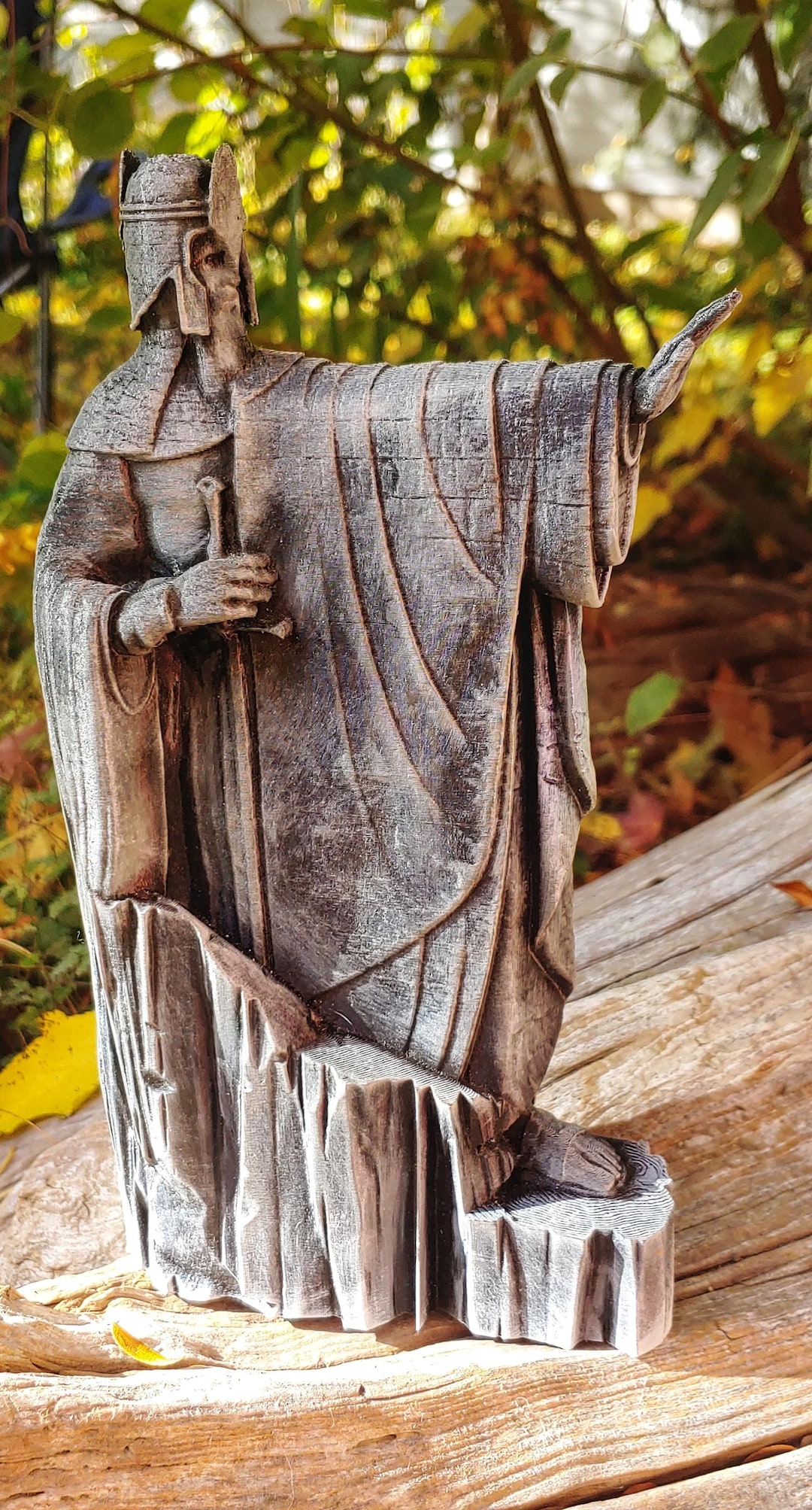 Hand Painted Lord of the Rings Statues the Argonath of Isildur and ...