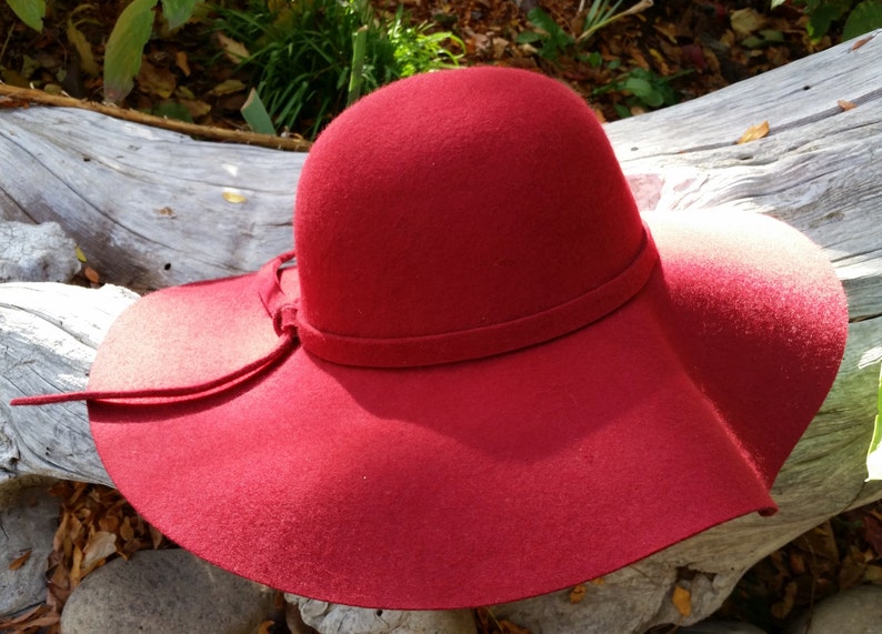 Gorgeous Felted Wool Hat in Red - Etsy