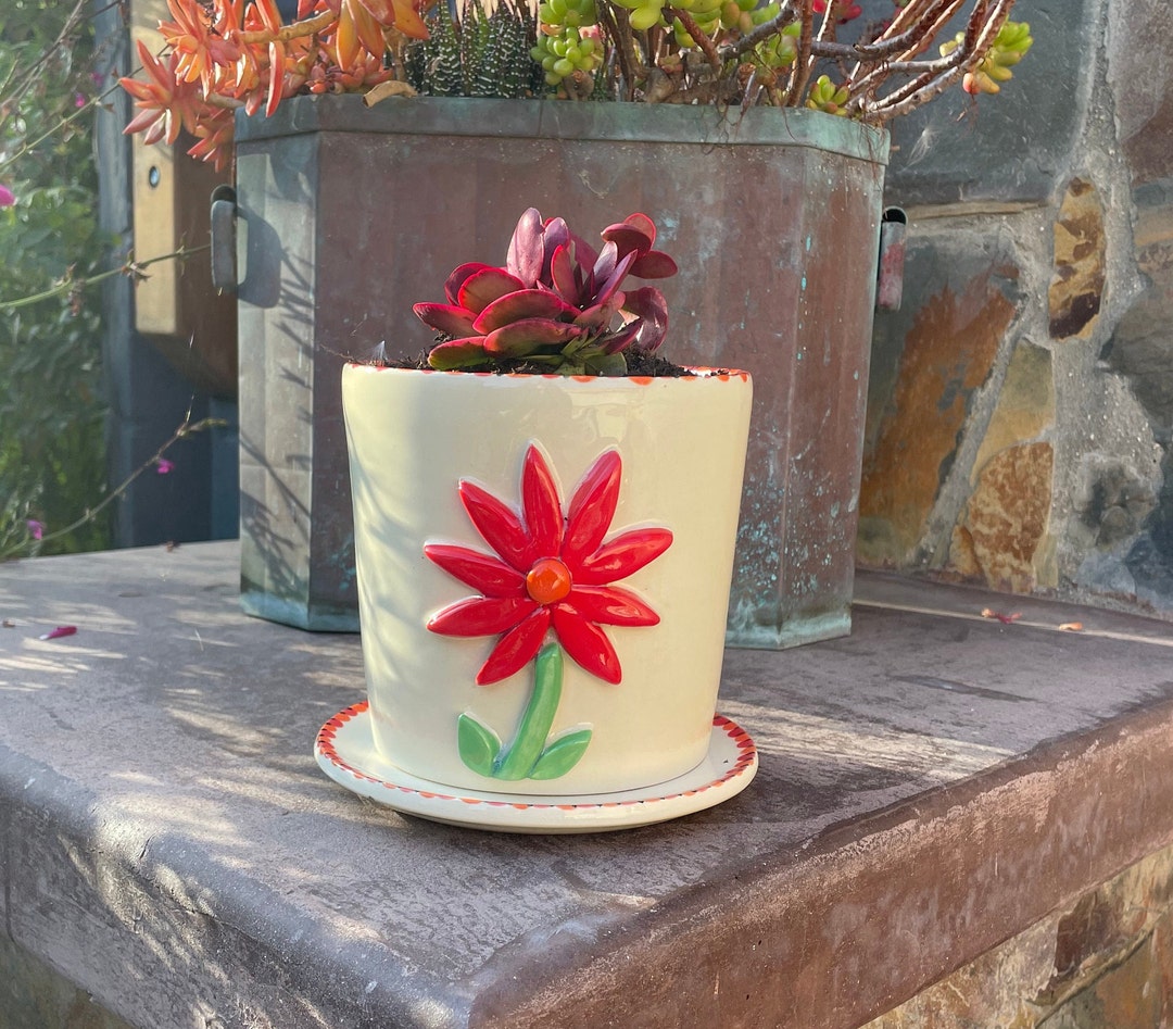 Red Daisy Planter - Etsy