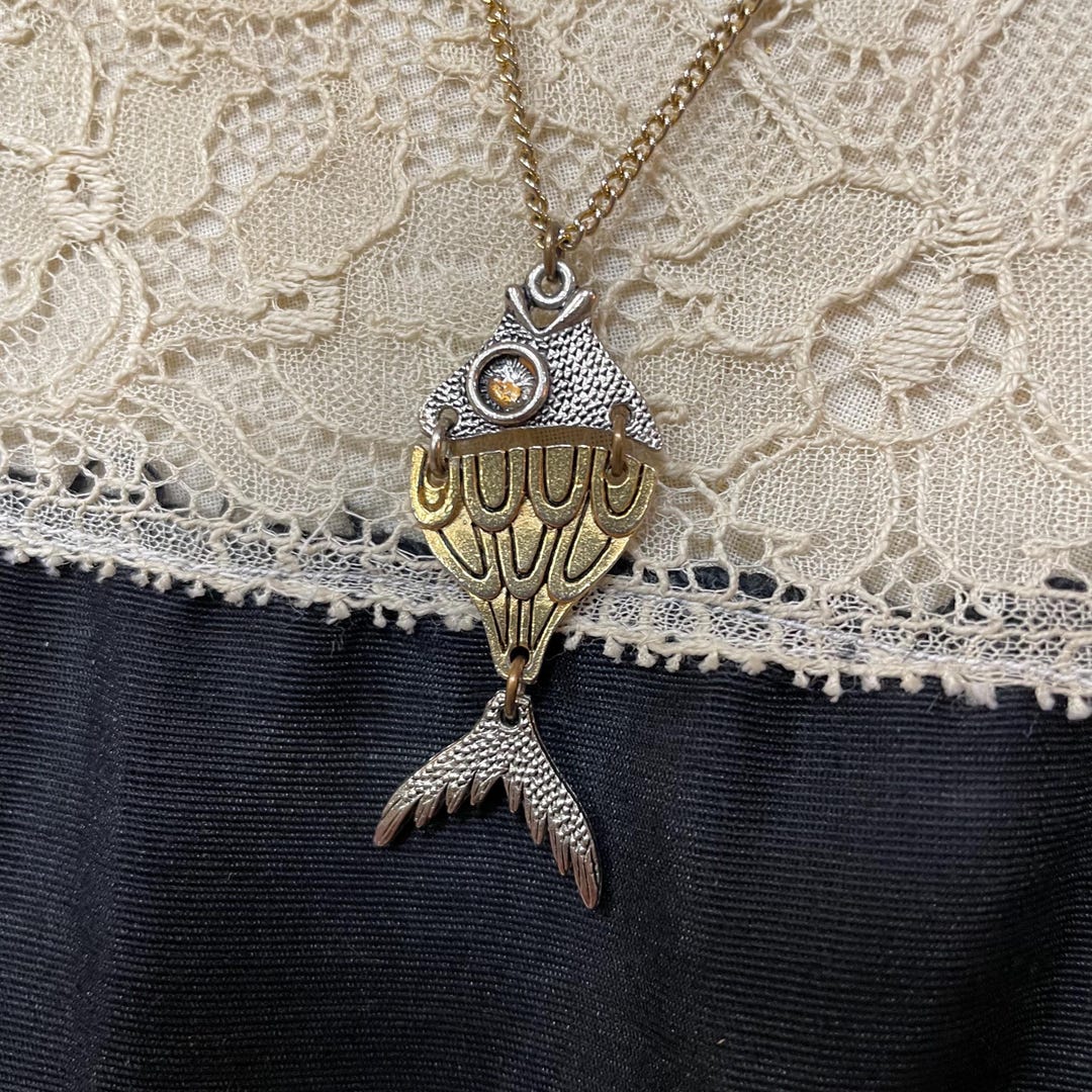 1950s-1960s Mid Century Modern Articulated Hinged Fish Necklace in Gold & Silver Tones | Vintage ...