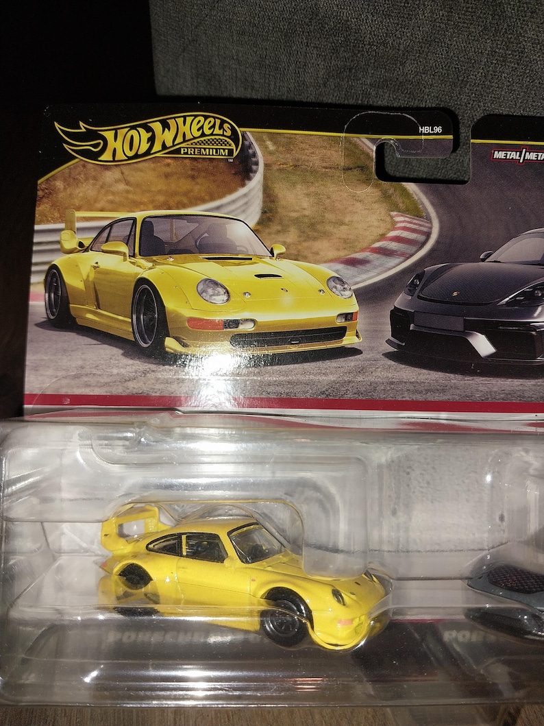 Hotwheels Premium Car Culture Porsche Twin Pack Yellow 993 GT2 and 718 ...