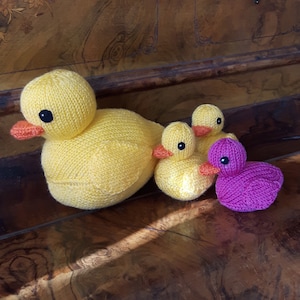 Rubber Ducks Knitting Pattern - PDF - Cute Rubber Duckies! Easy ...
