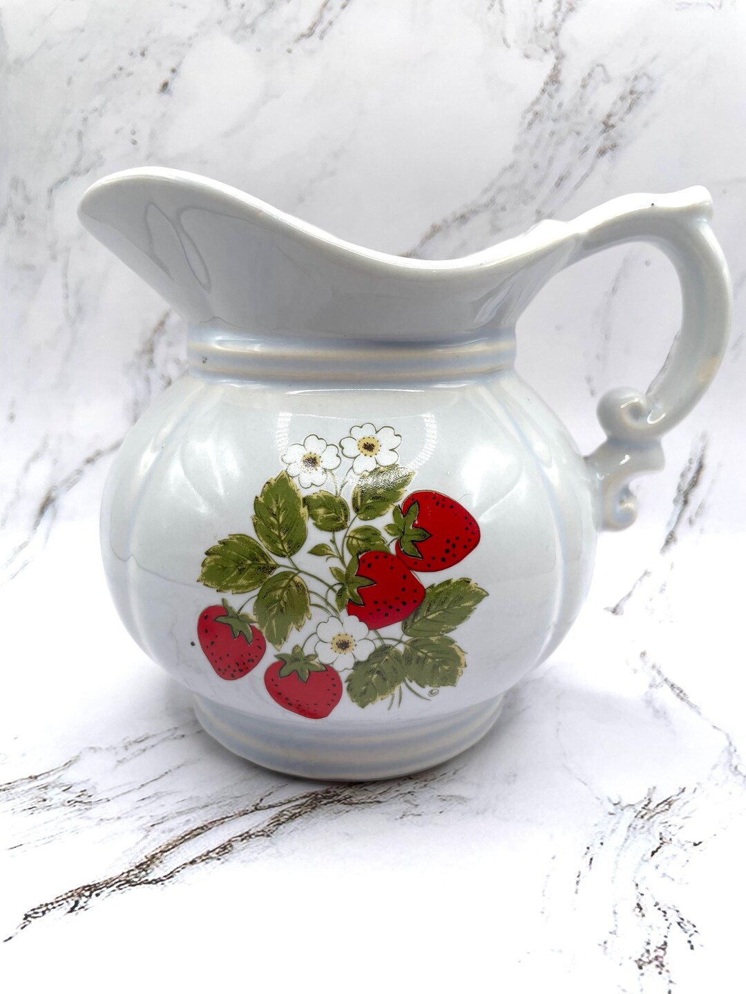 Vintage Mccoy Strawberry Ceramic Pitcher Pottery Country Cottage #7528 ...
