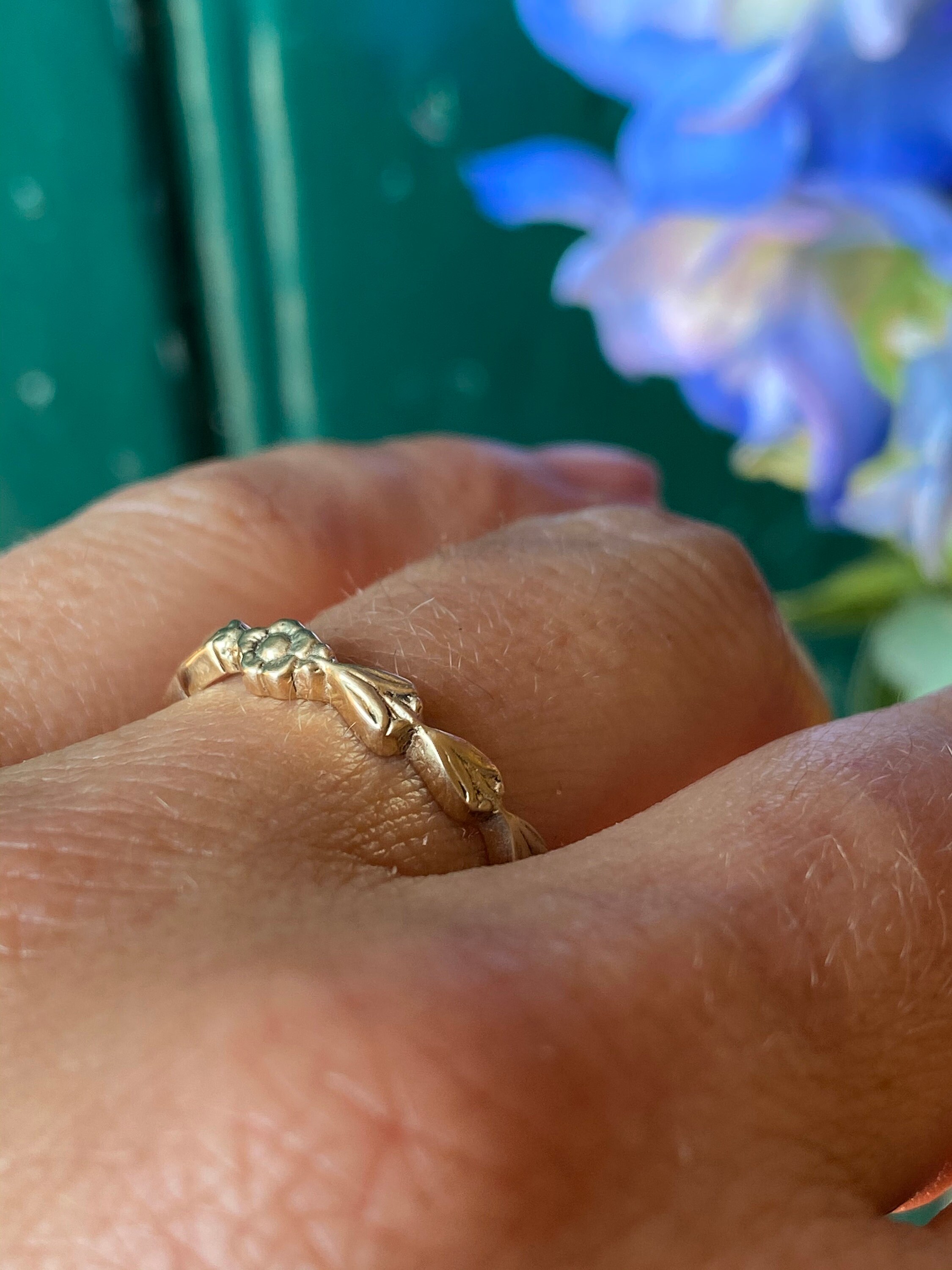 Solid Gold Tudor Rose Botanical Ring | Etsy