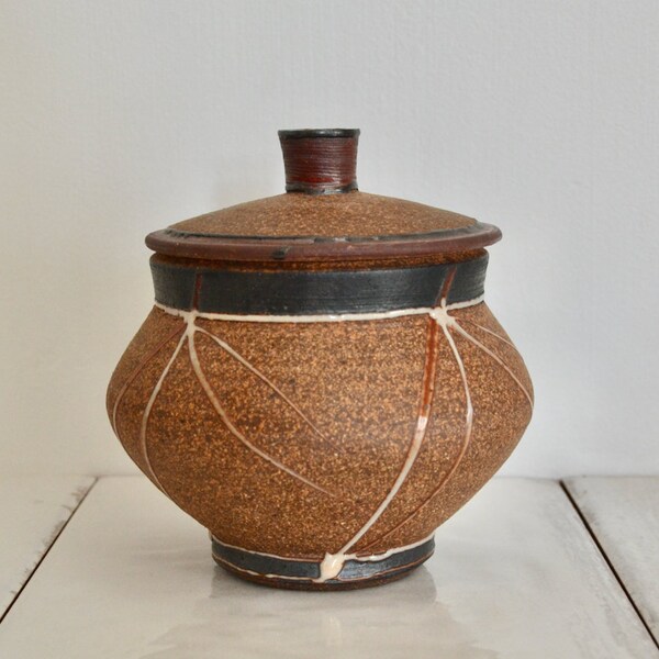 Pottery Jar - Etsy