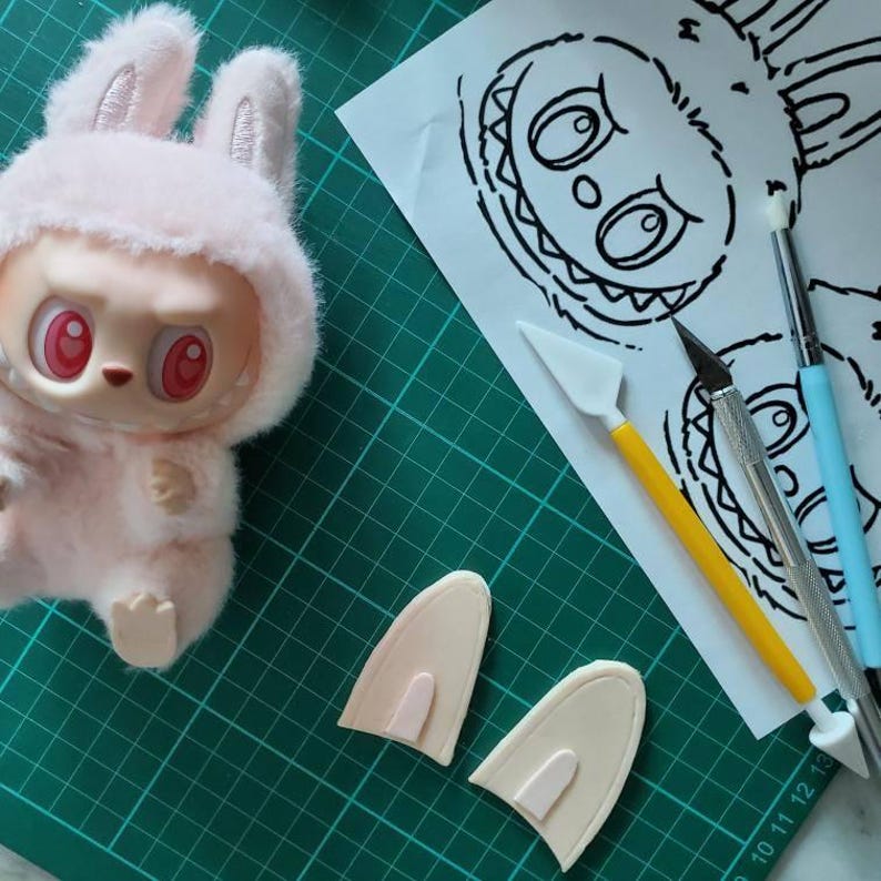 Labubu 3D Fondant Cake Topper (face + Ears) - Etsy