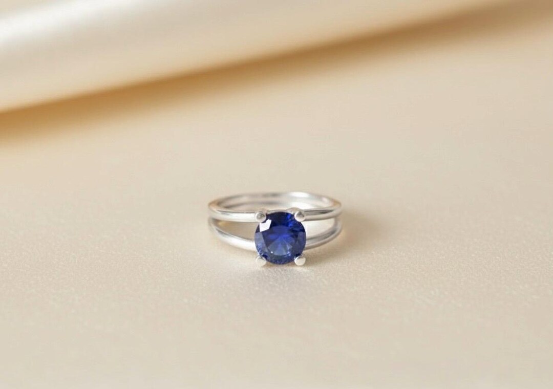 Round Cut Spinel Solitaire Ring | Sterling Silver 925 | 4-prong Split ...