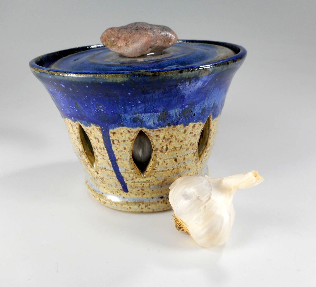 Ceramic Garlic Keeper Jar, Large Garlic or Shallot Canister With Lid ...