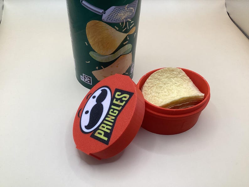 Made for Pringles to Go Chip Holder Red Lunch Box Pot Travel Container ...